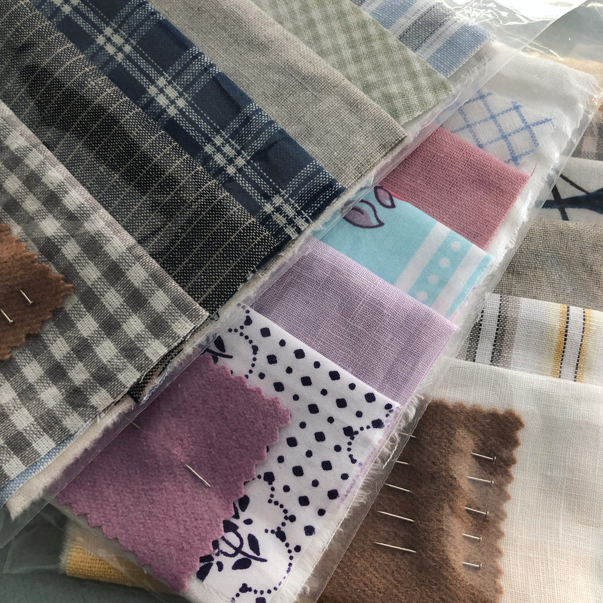 Angela - 18th Century Housewife / Hussif KIT – Willoughby & Rose